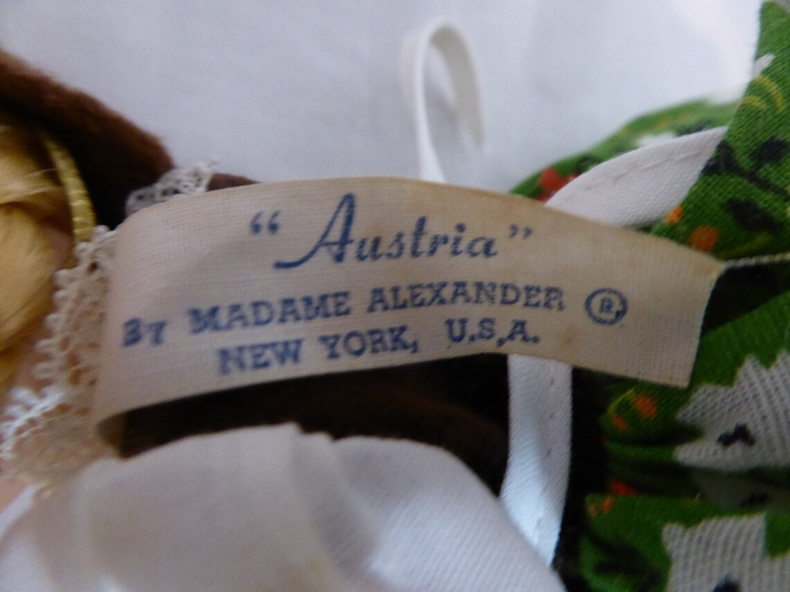 8 Madame Alexander International Doll Austria 598 restrung - Etsy