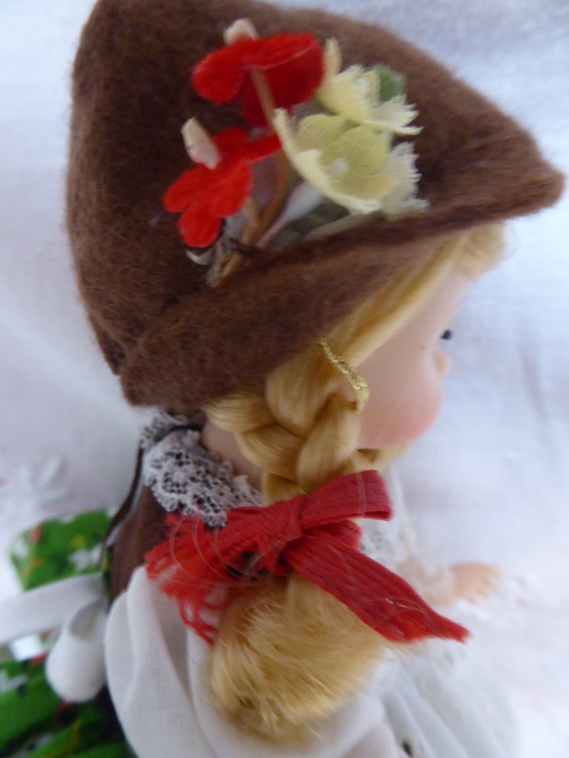 8 Madame Alexander International Doll Austria 598 restrung - Etsy