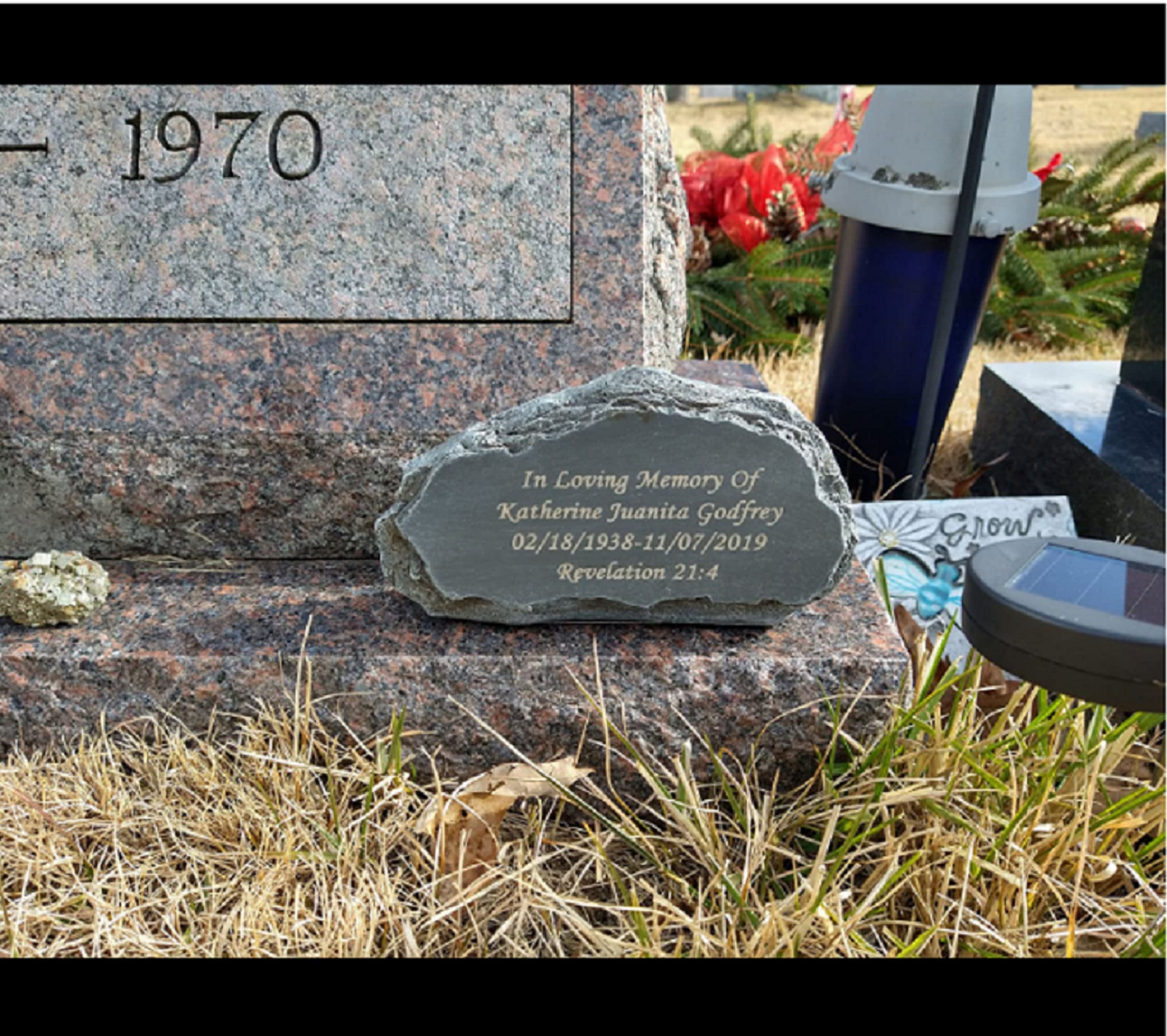 Personalized Garden Stones Engraved With Any - Etsy