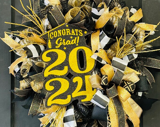 Customized Graduation Wreath, Class of 2024 Decorations, Senior Gifts ...