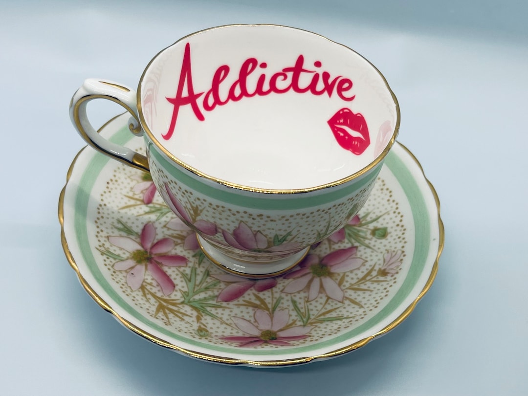 Addictive Vintage Floral Teacup and Saucer Set With Kissy Lips - Etsy
