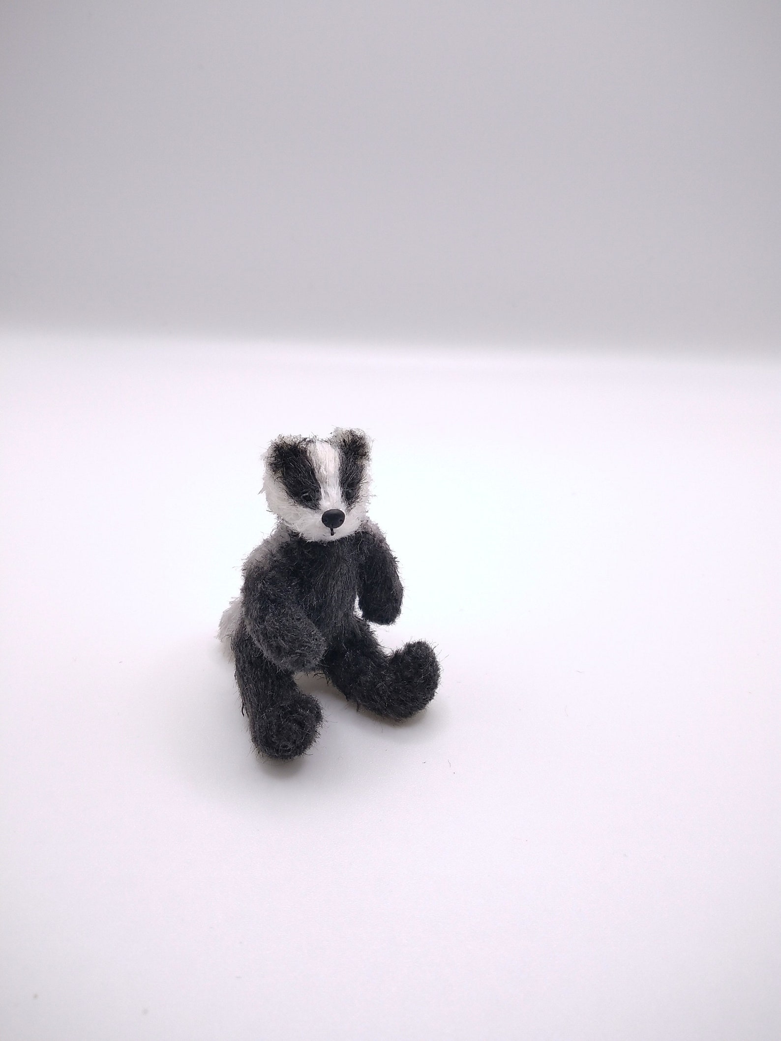 Miniature Badger Crochet Mini Animal Dollhouse Pet Interior Gift for ...