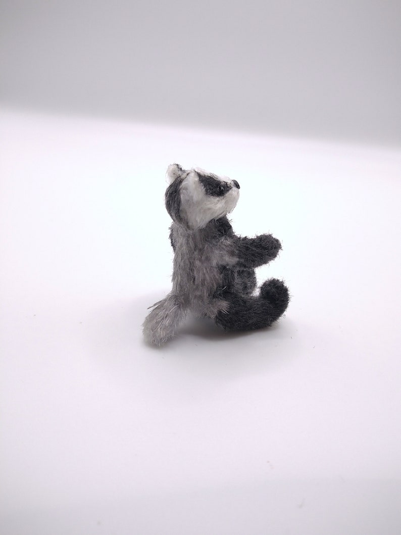 Miniature Badger Crochet Mini Animal Dollhouse Pet Interior Gift for ...