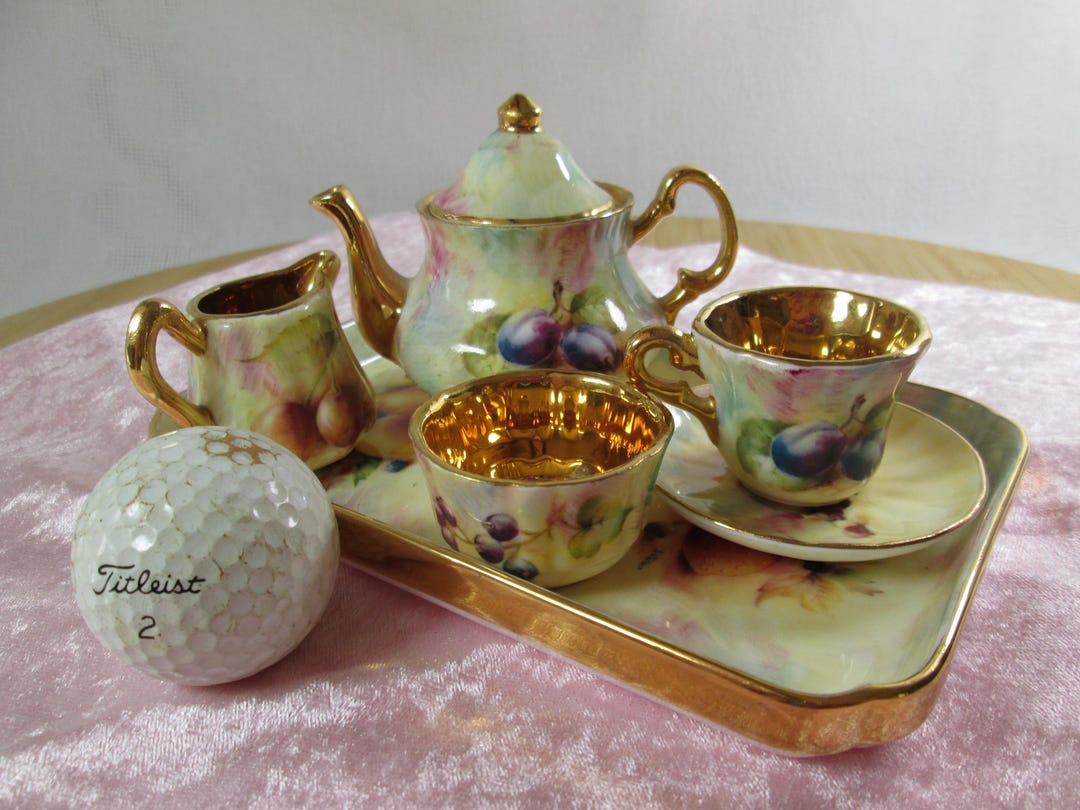 Miniature Tea Service Set in Vintage English Porcelain Dinette ...