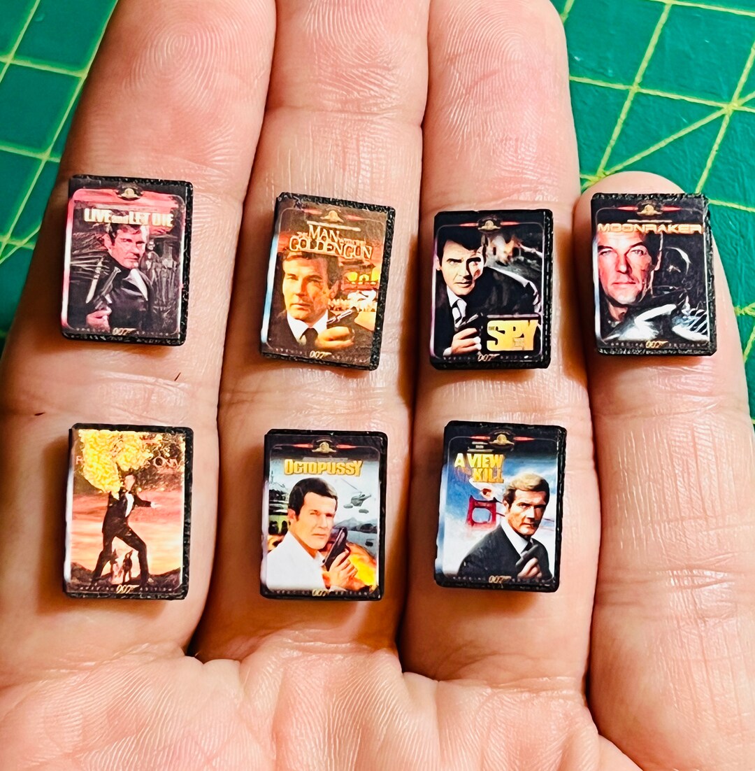 James Bond ROGER MOORE Collection 7 Movie Miniature DVD Set 1:12 Scale ...