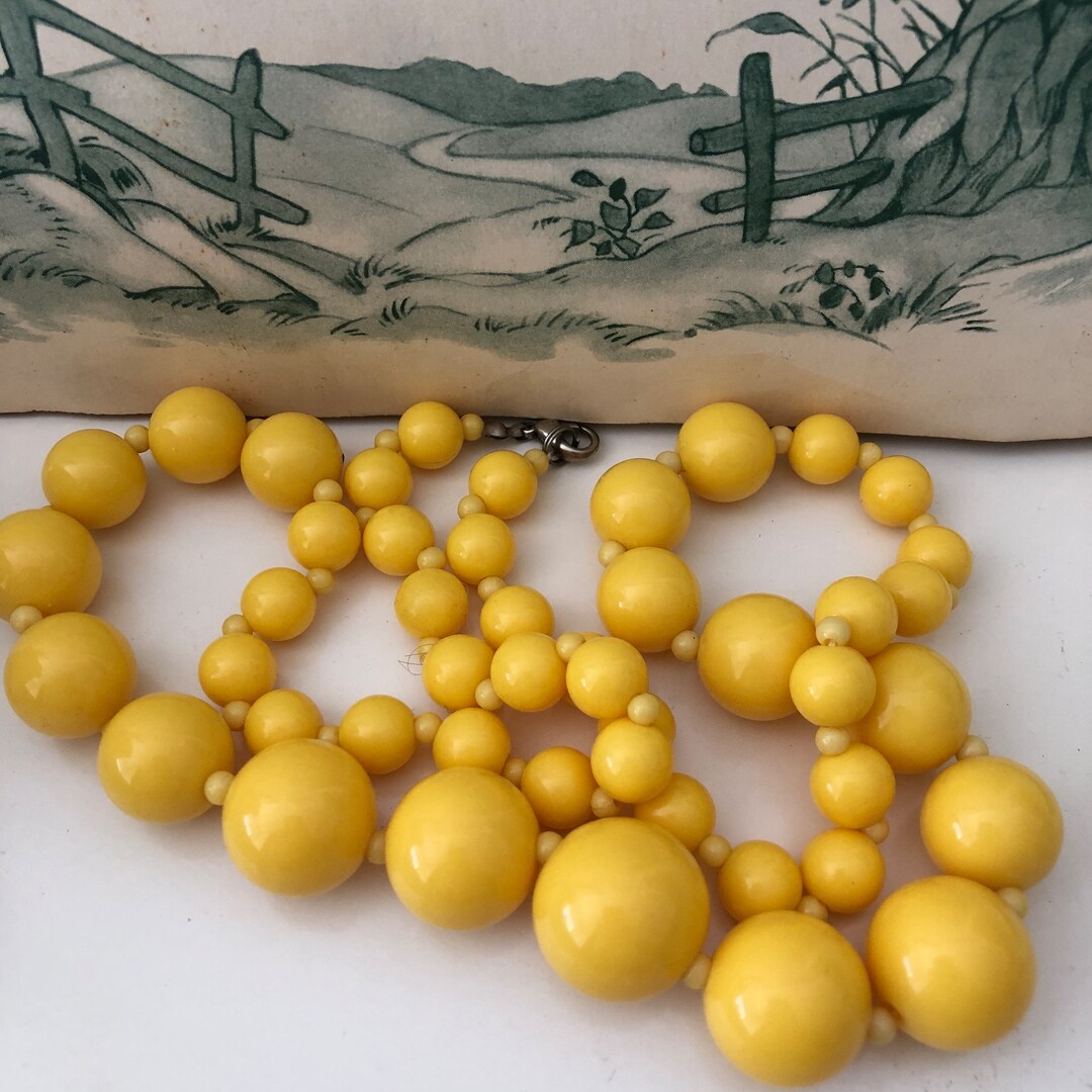 Pearl Necklace 50s, Pearl Necklace, Yellow Pearl Necklace, Necklace ...