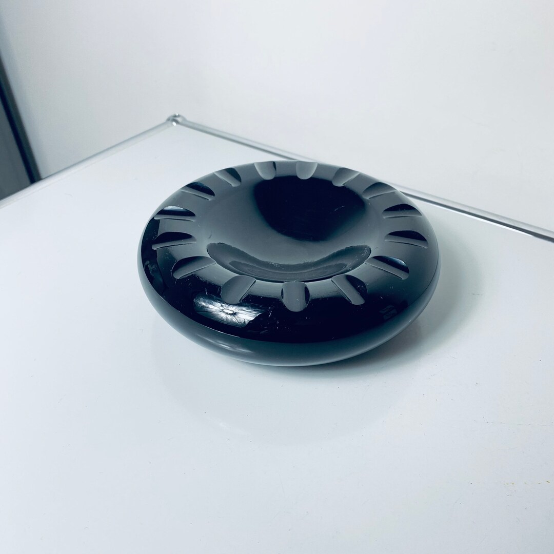 Marc NEWSON for Habitat UK, Carl Newson Art Glass, Marc Newson Blend Ashtray in Black Glass ...