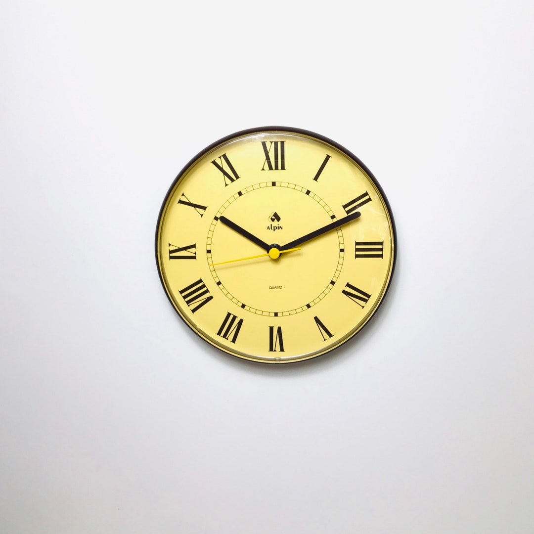 80s Alpin Quartz Wall Clock, Retro 80s Alpin Round Wall Clock, Modern ...