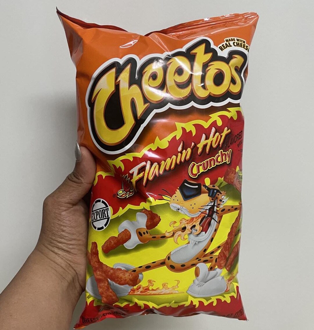 Cheetos Flamin Hot Crunchy 226.8g, Flamin Hot Cheetos, Cheetos Crunchy ...