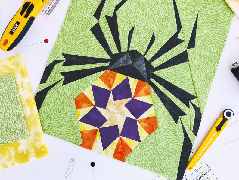 Spider Quilt Pattern / Halloween Quilt / PDF Pattern / Paper - Etsy
