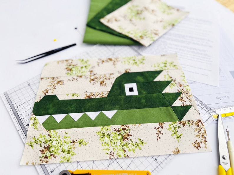 Alligator Quilt Pattern / Crocodile / FPP Quilt Pattern / PDF - Etsy