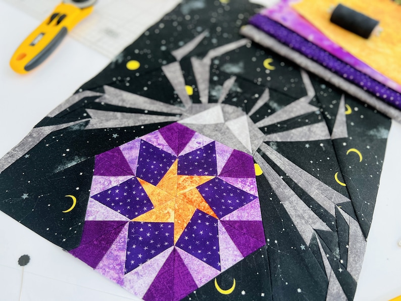 Spider Quilt Pattern / Halloween Quilt / PDF Pattern / Paper - Etsy