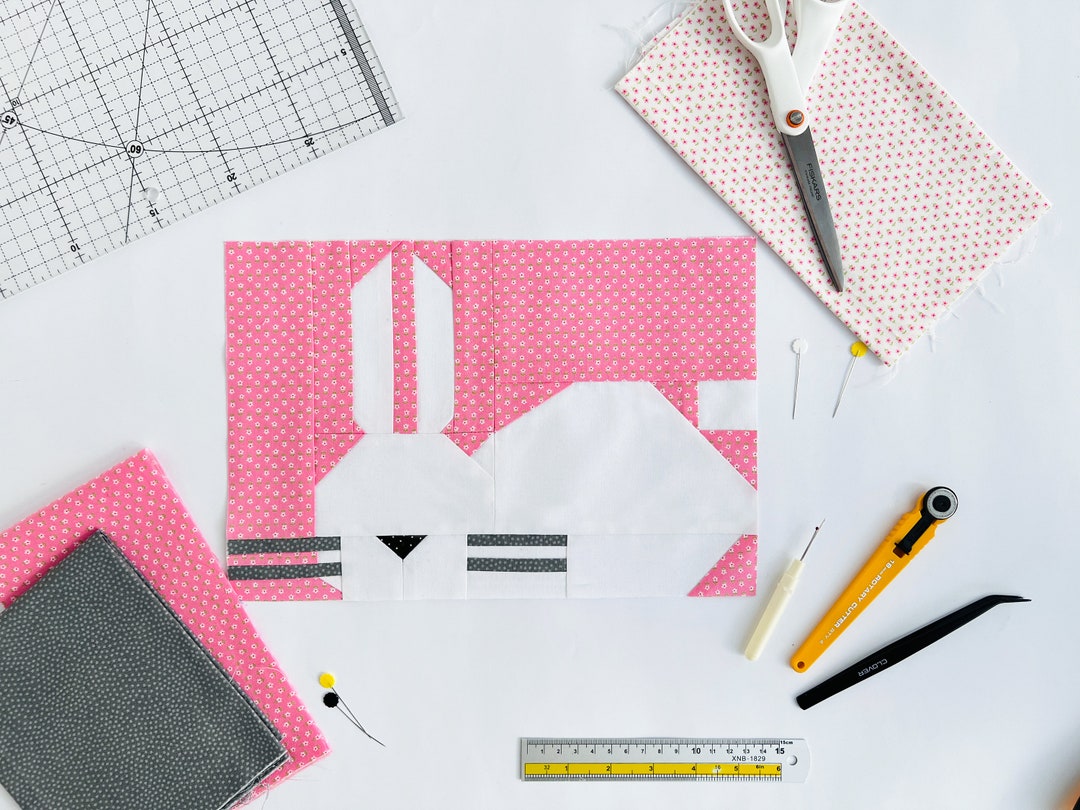 Easter Bunny Quilt / Quilt Pattern / PDF Pattern / Paper Piecing Quilt ...