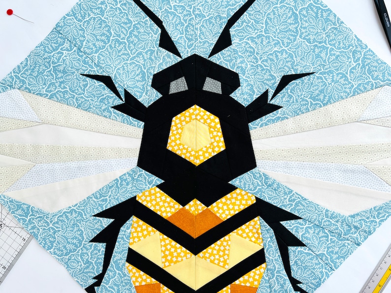 Bee Quilt Pattern / Insect / FPP Pattern / PDF - Etsy
