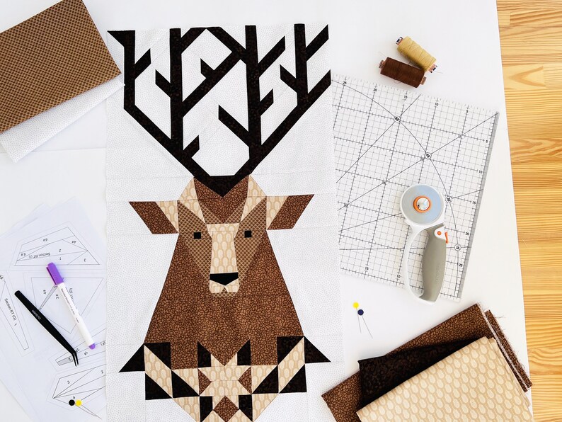 Christmas Deer Quilt Pattern / PDF Pattern / Foundation Paper - Etsy