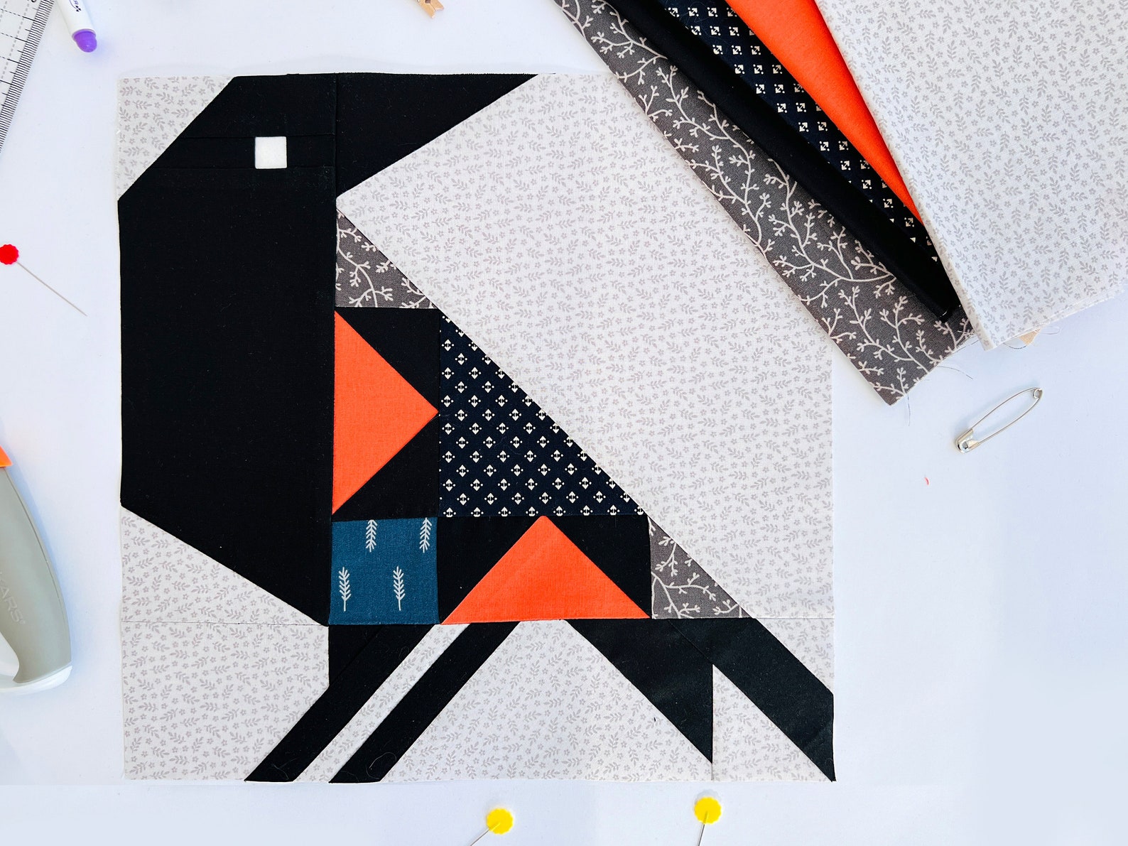 Modern Crow Pattern / Raven / Paper Piecing Quilt Patterns / Bird FPP ...