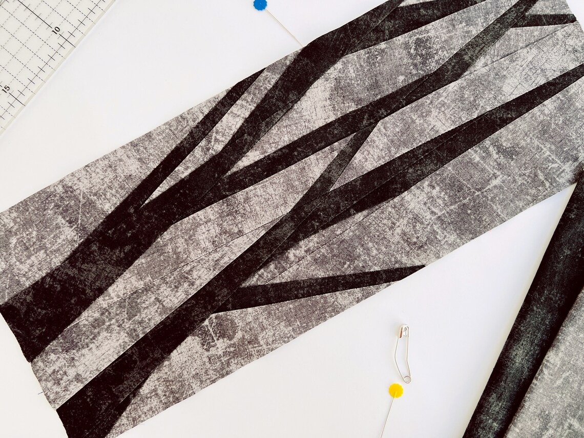 Spooky Tree Pattern / Halloween Quilt Block / Foundation Paper Piecing ...