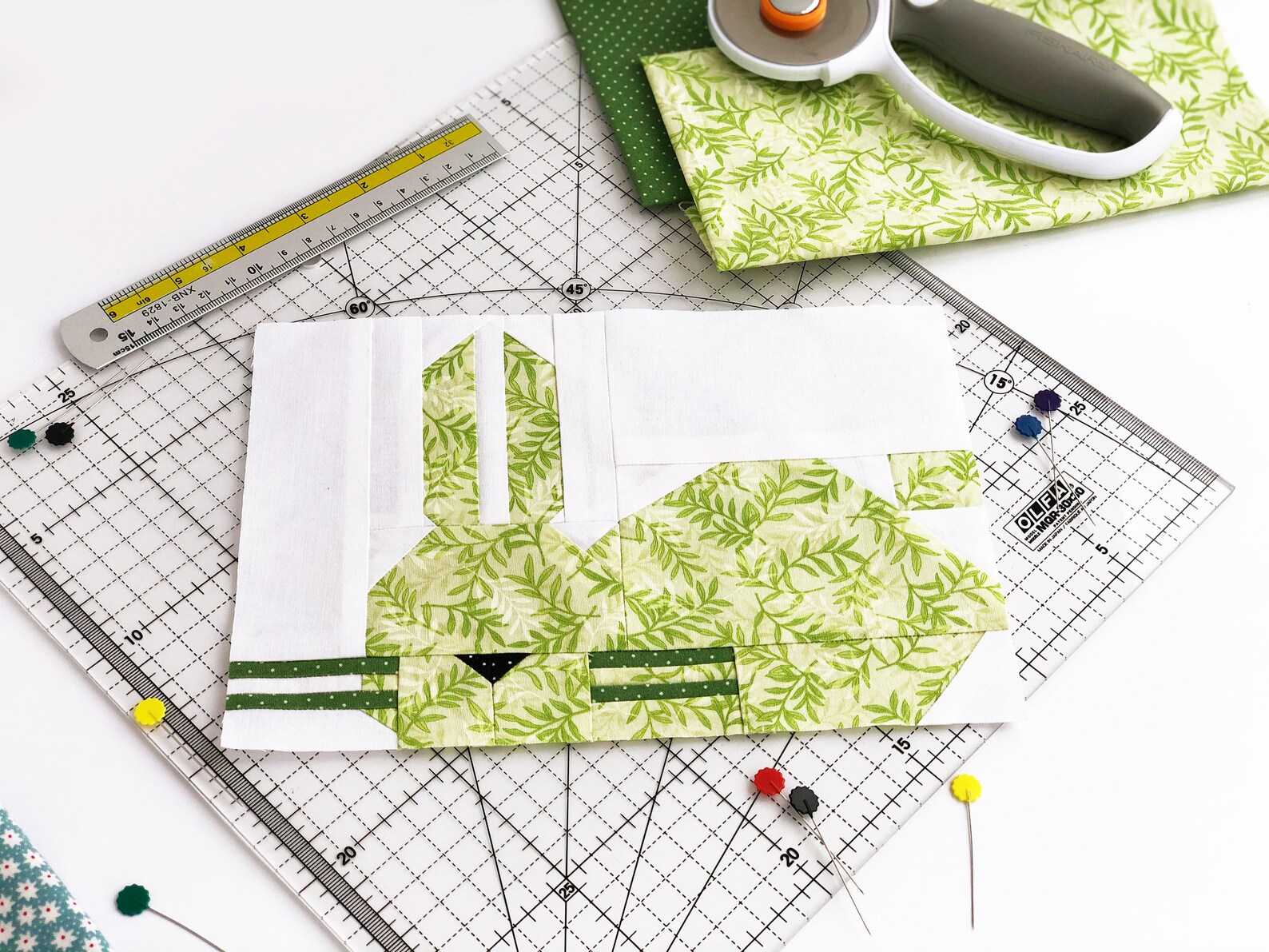 Easter Bunny Quilt / Quilt Pattern / PDF Pattern / Paper - Etsy