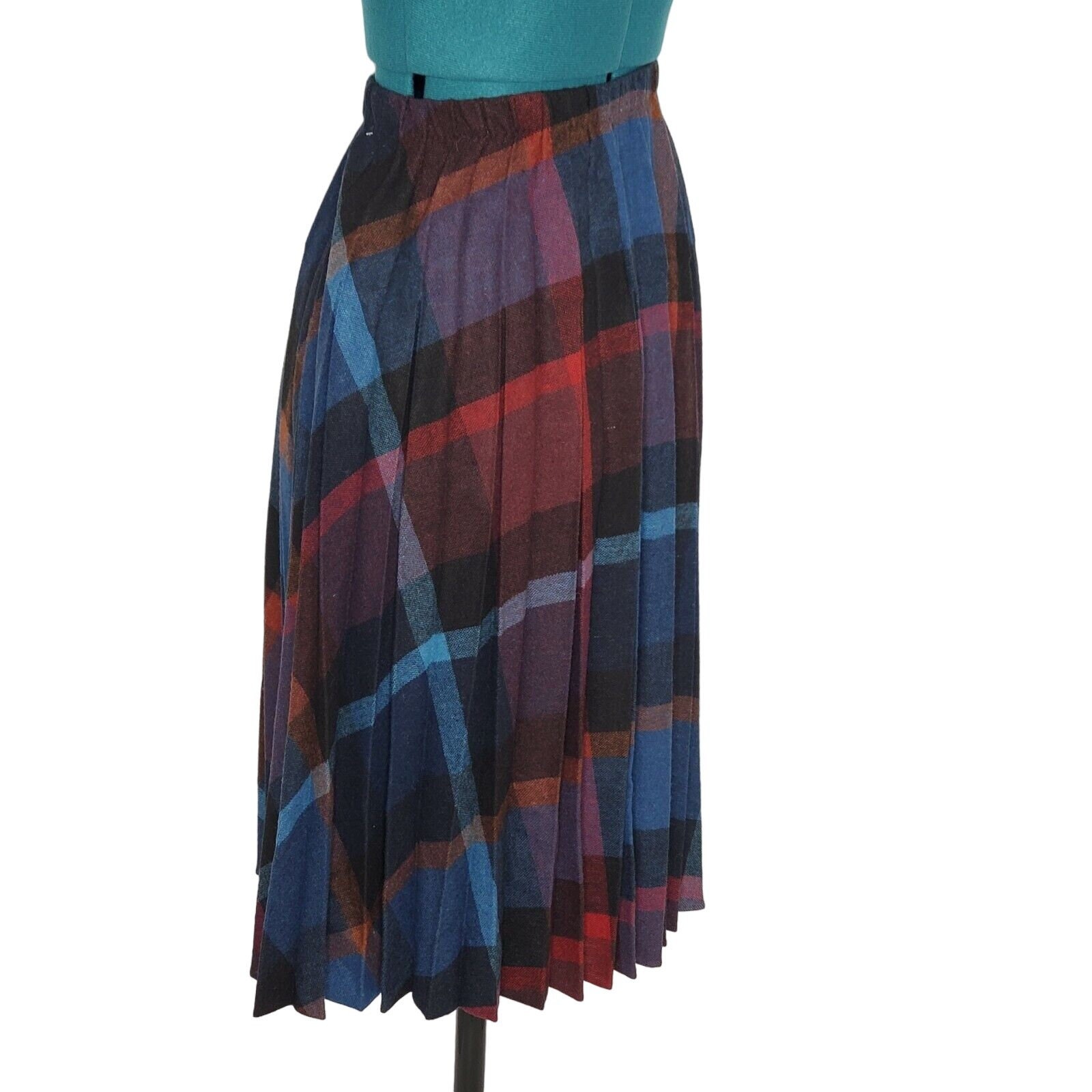 Vintage Pleated Red & Blue Plaid Skirt Knee Length Wool Blend Miss ...