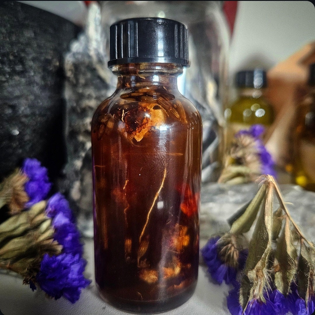 French Kiss Conjuring Oil - Draw Sweet yet Passionate Love Into Your ...