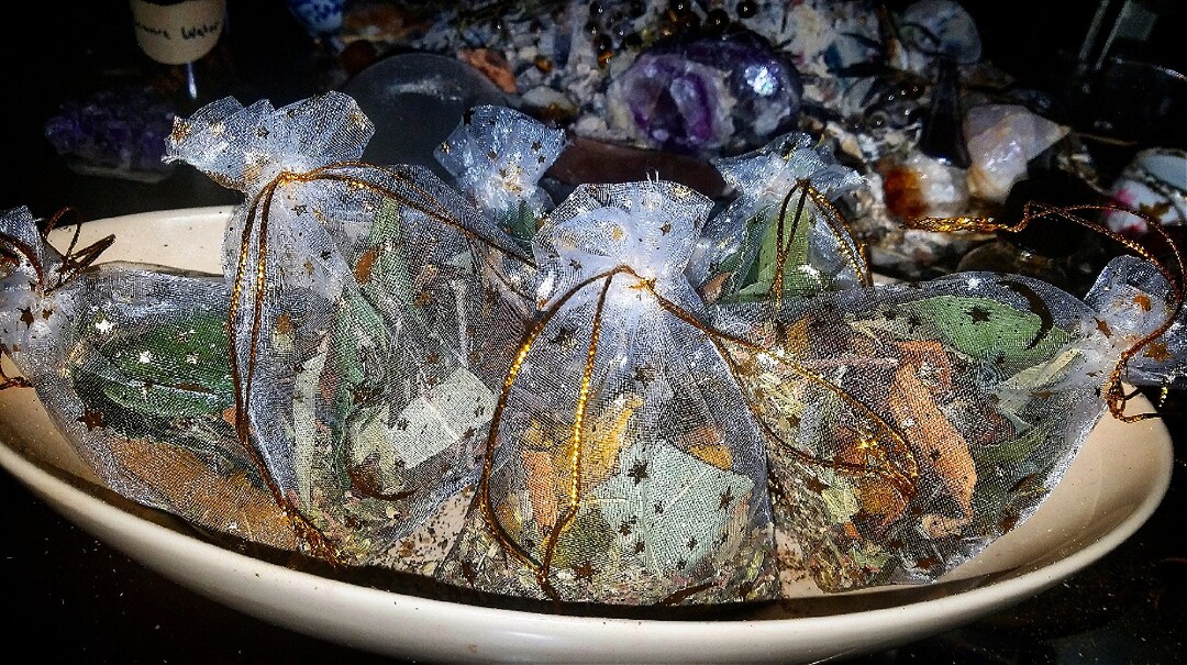 Healing and Blessings Moon & Star Herb Mojo Bags- Healing-blessings ...