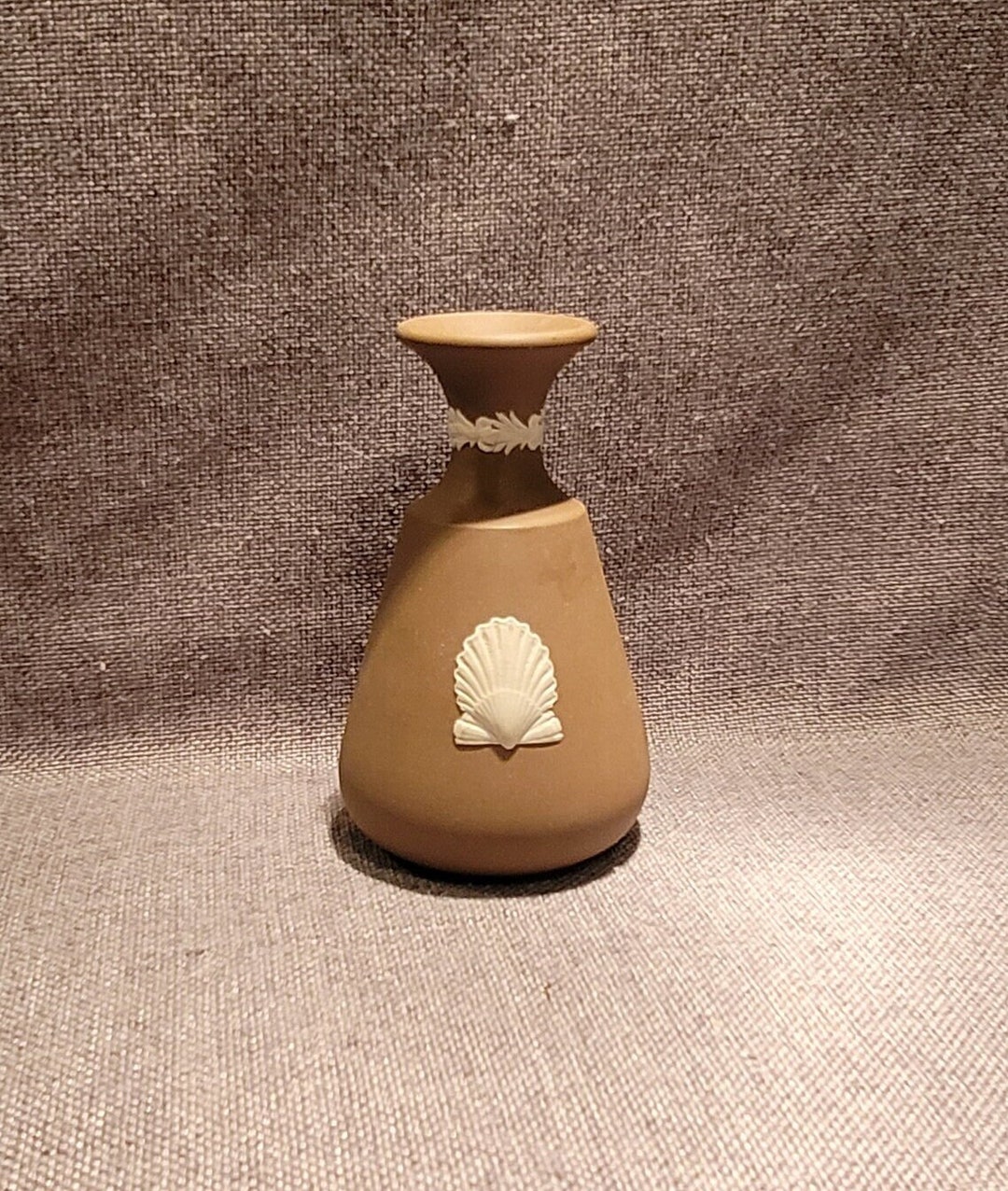 Wedgwood Brown Jasperware Vase With Shell Design in Relief - Rare ...
