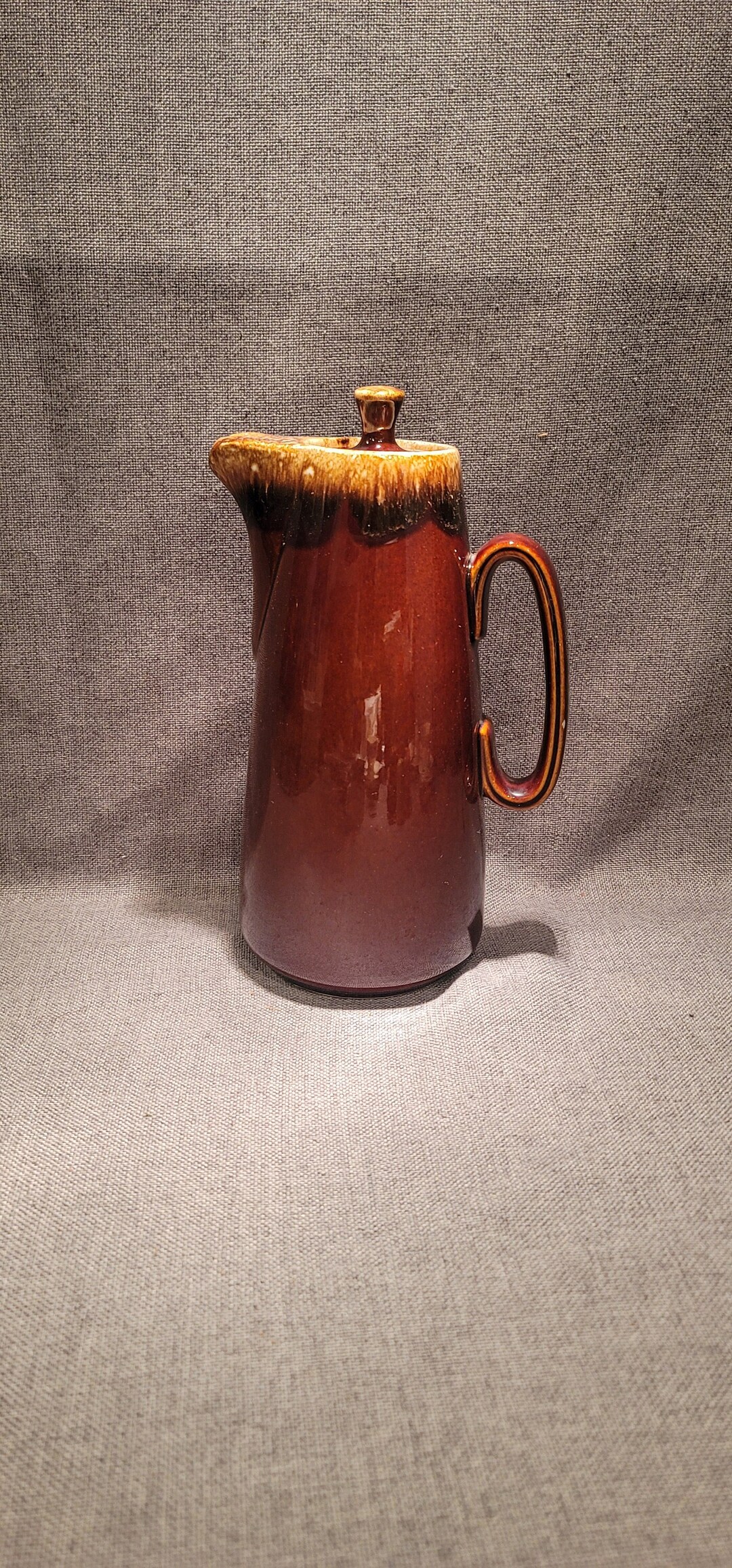 Hull Pottery Brown Drip Edge Coffee Pot Holds 60 Oz. 11 1/4" Tall ...