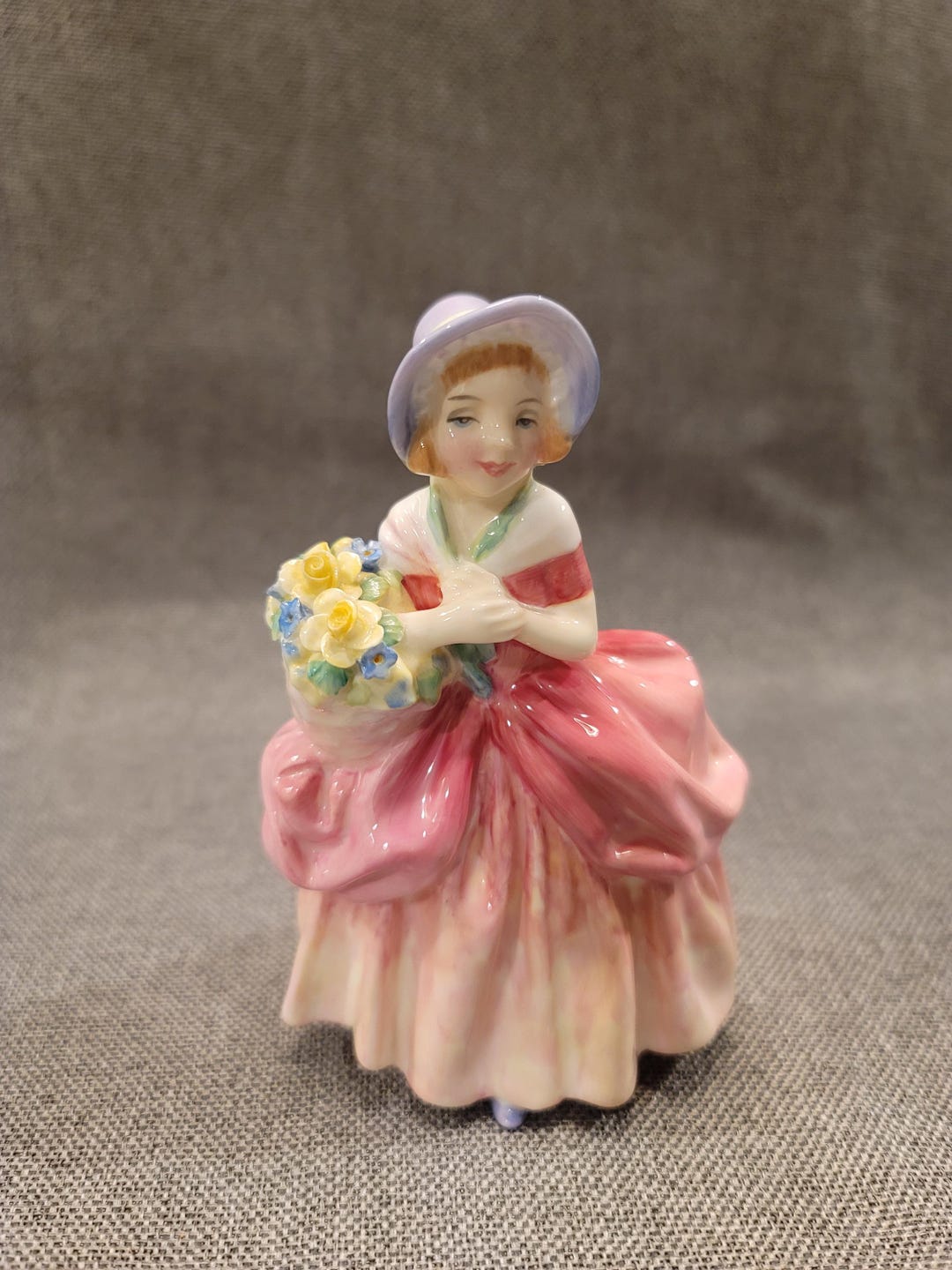 Royal Doulton "cissie" Lady Bone China Figurine HN1809 - 1946 - Etsy