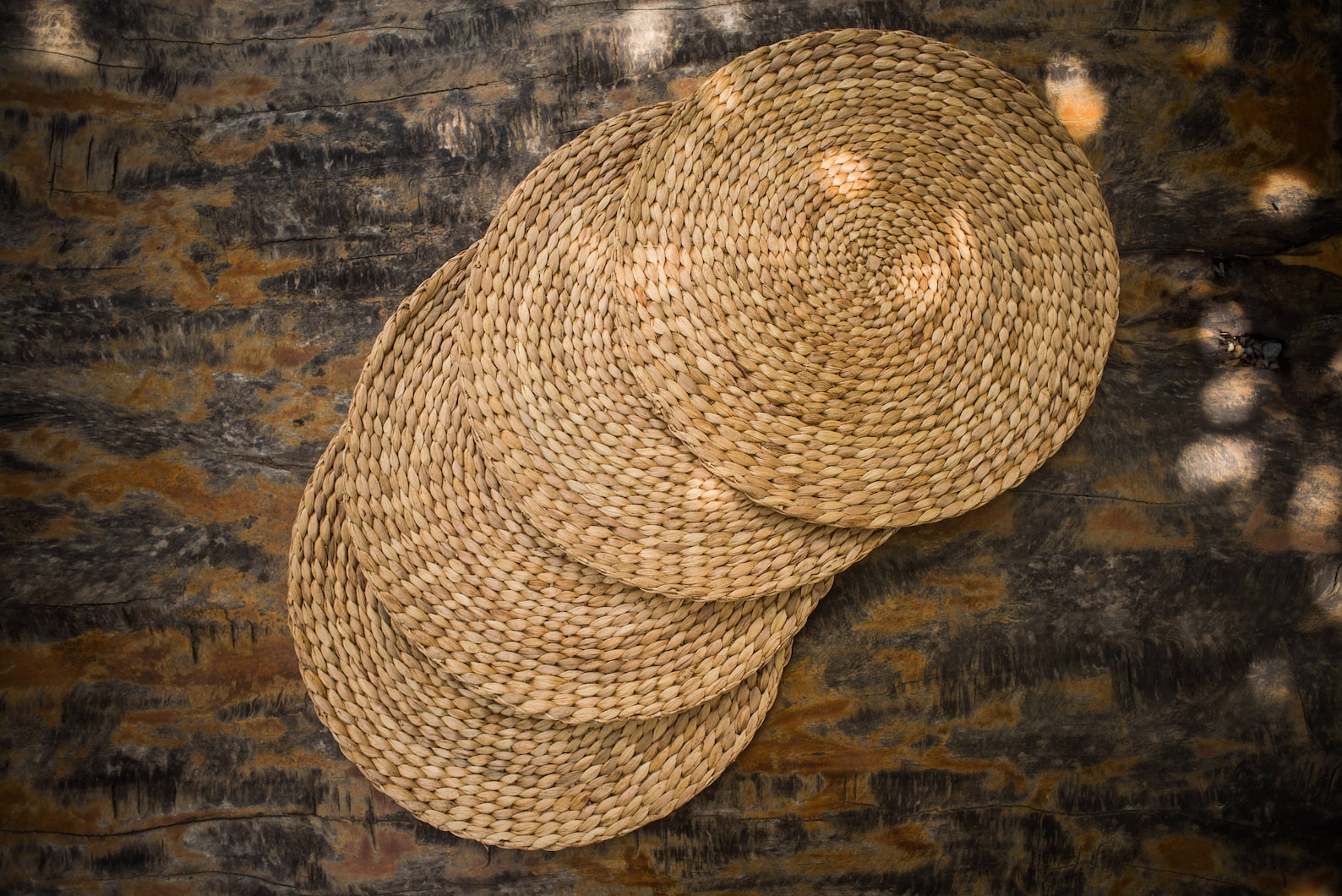 The Woven Mat Set - Handmade, Round/circular Water Hyacinth Placemats ...
