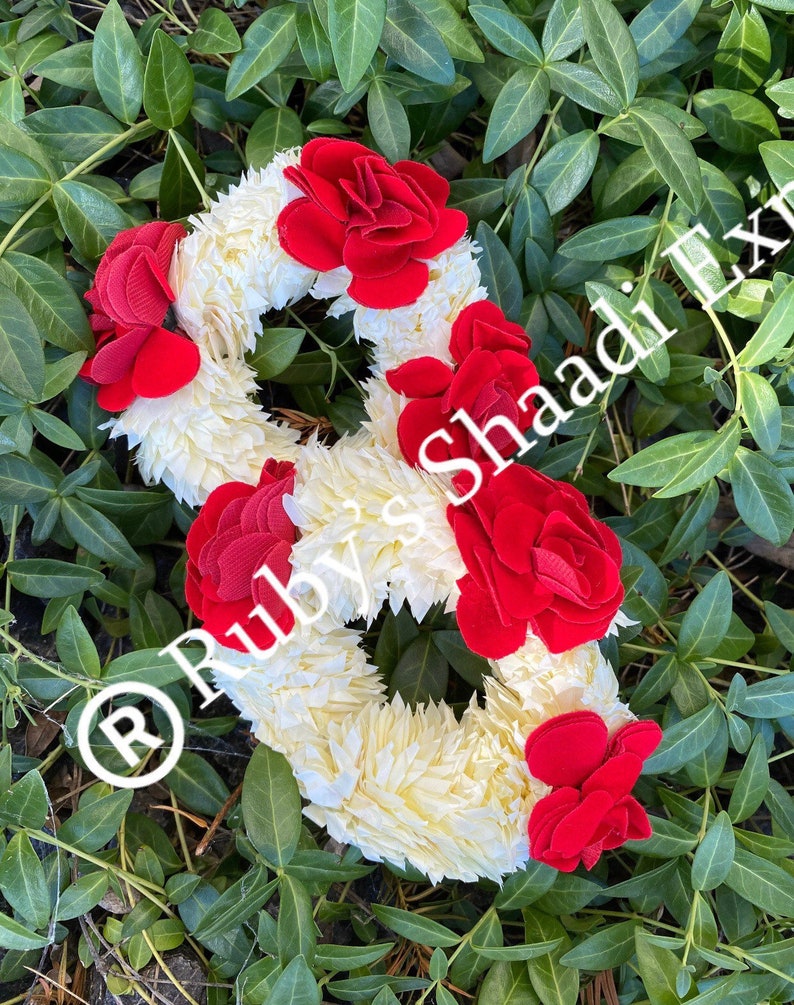 2 Count High Quality Hand Gajras With 3 Red Artificial Flowers Can Be ...