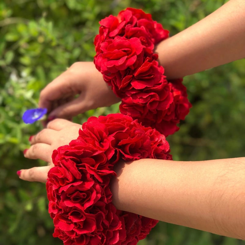 Buy Hand Gajra Online In India - Etsy India