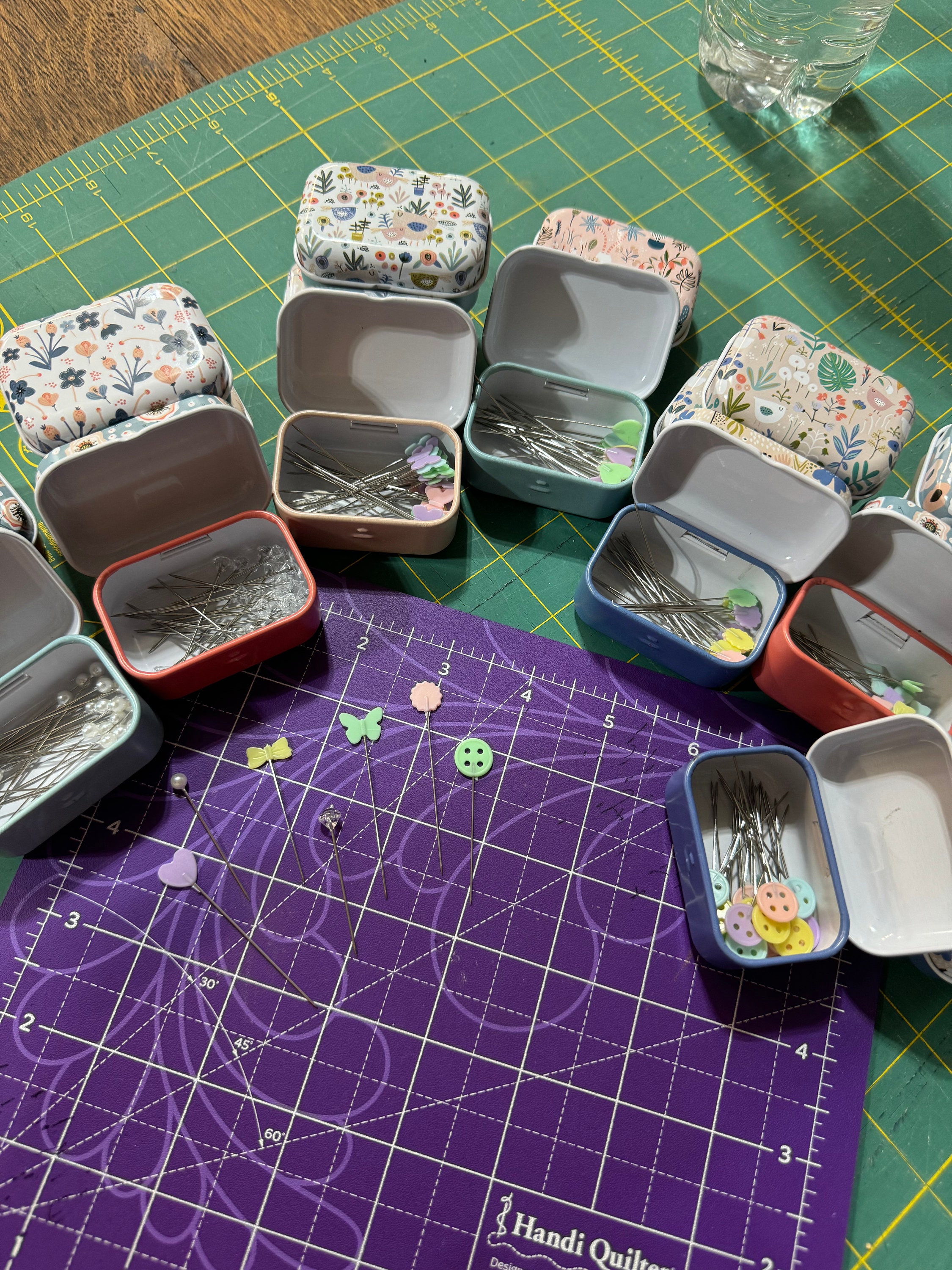 Travel Tins of Pins for Sewing and Quilting - Etsy