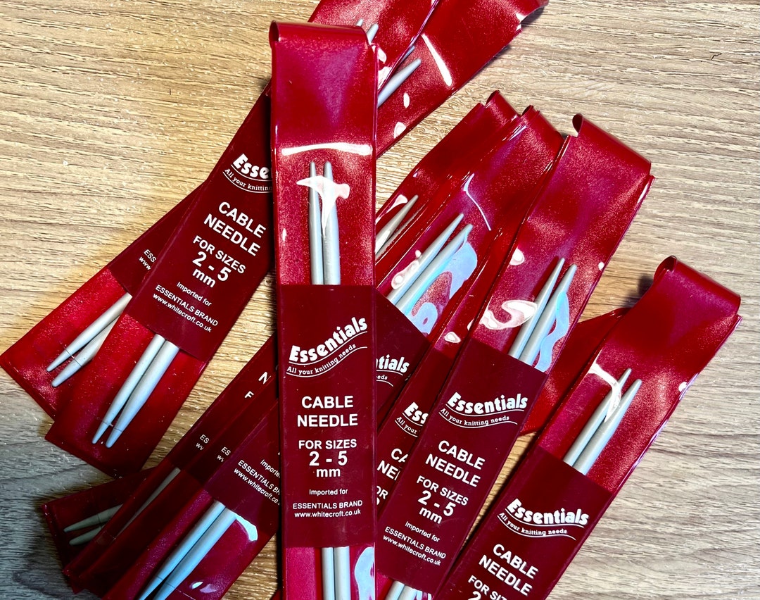 Cable Needles. Pack of 2 in Different Sizes for Cabling in Knitting ...