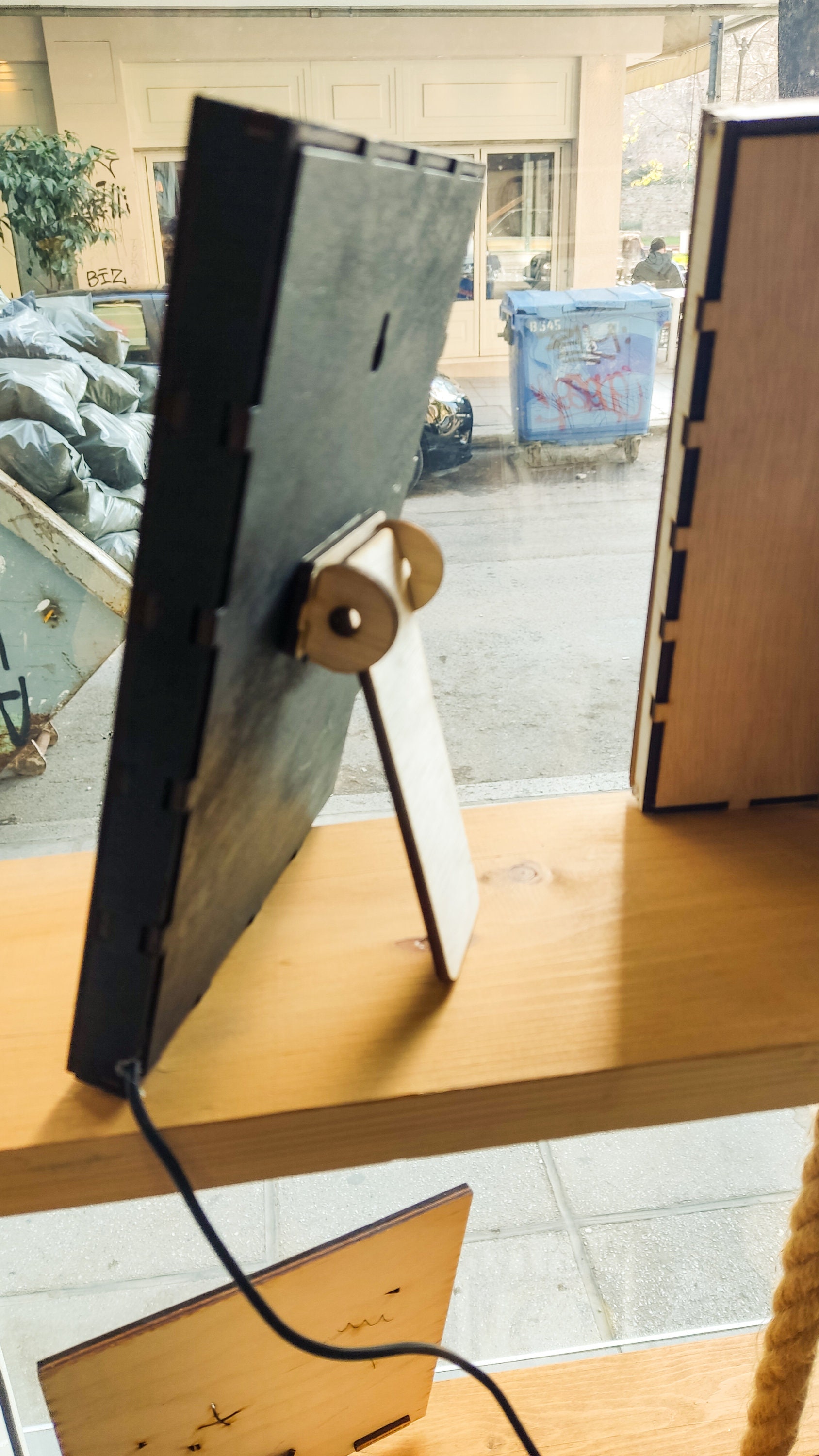 Leg for Frame Bundle / Easel Stand Backs / Plate Holders / Picture ...