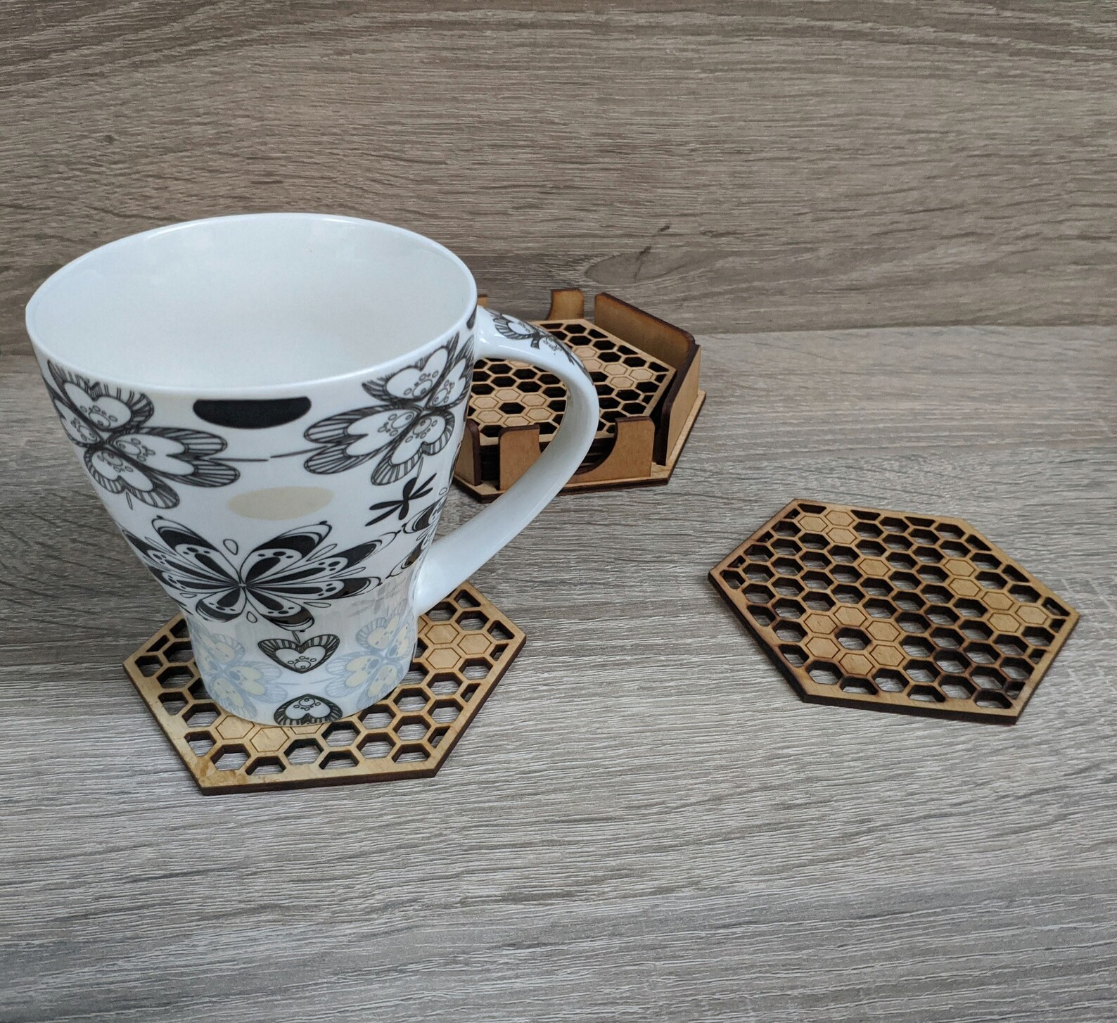 Coasters Setmodern Honeycomb Bee Decor With 2 Different - Etsy