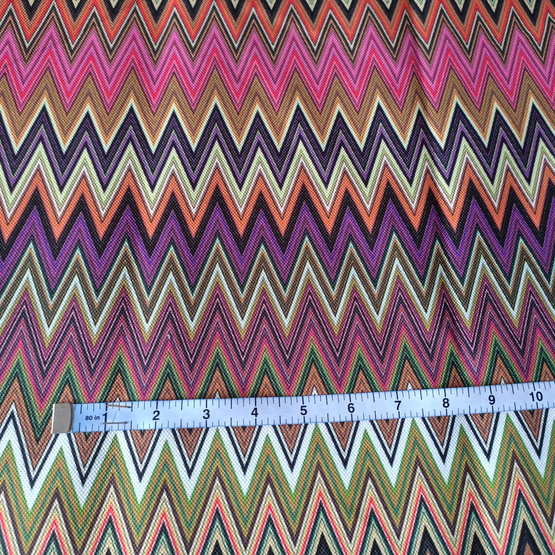 Geometric Colorful Modern Zig Zag Pattern Fabricherringbone - Etsy