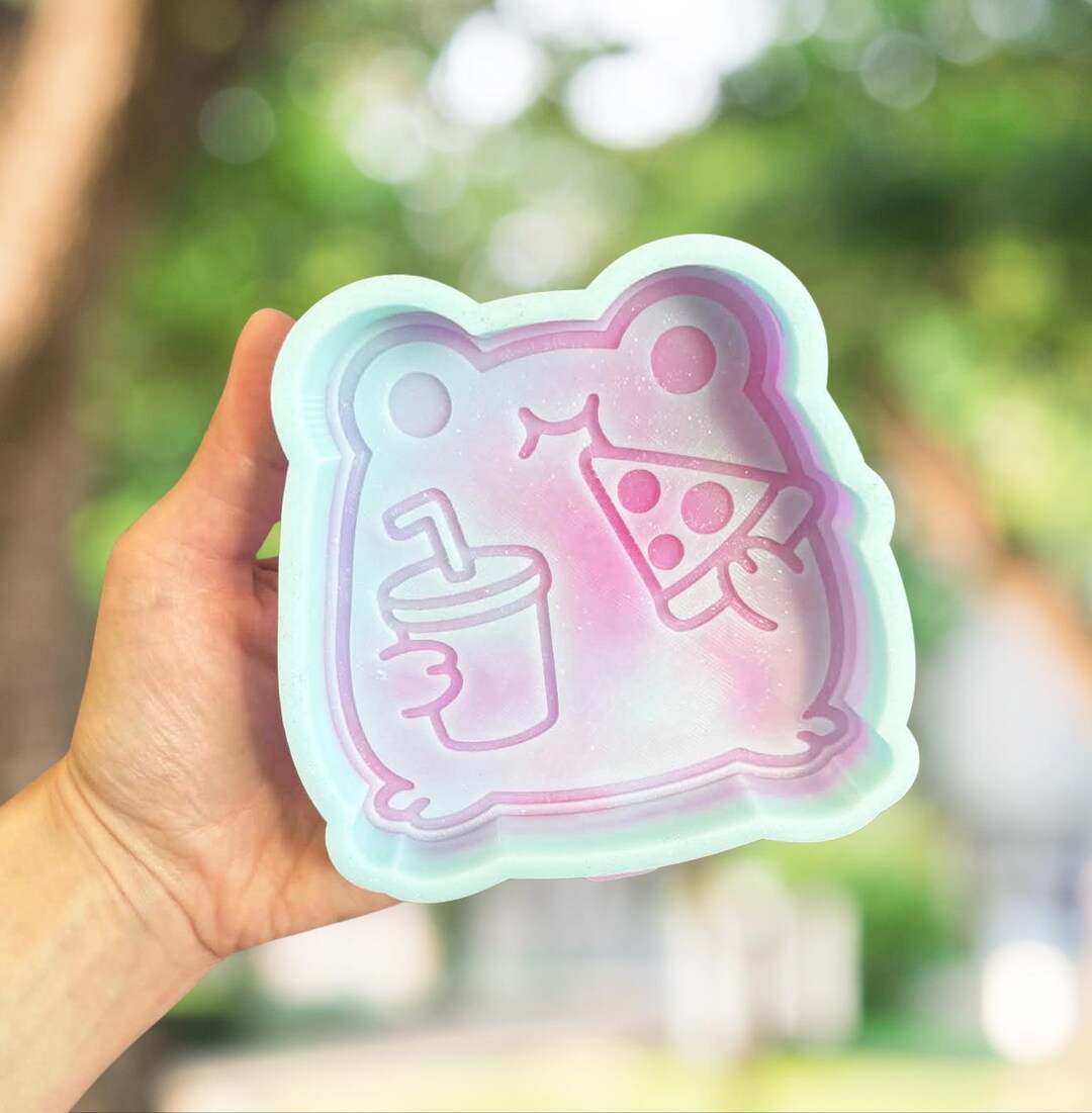 Snacking Frog Silicone Mold, Pizza and Soda Frog, Frog Molds for ...