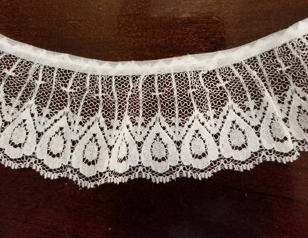 30.75 Yards, 2 Wide, Gathered, White Lace - Etsy