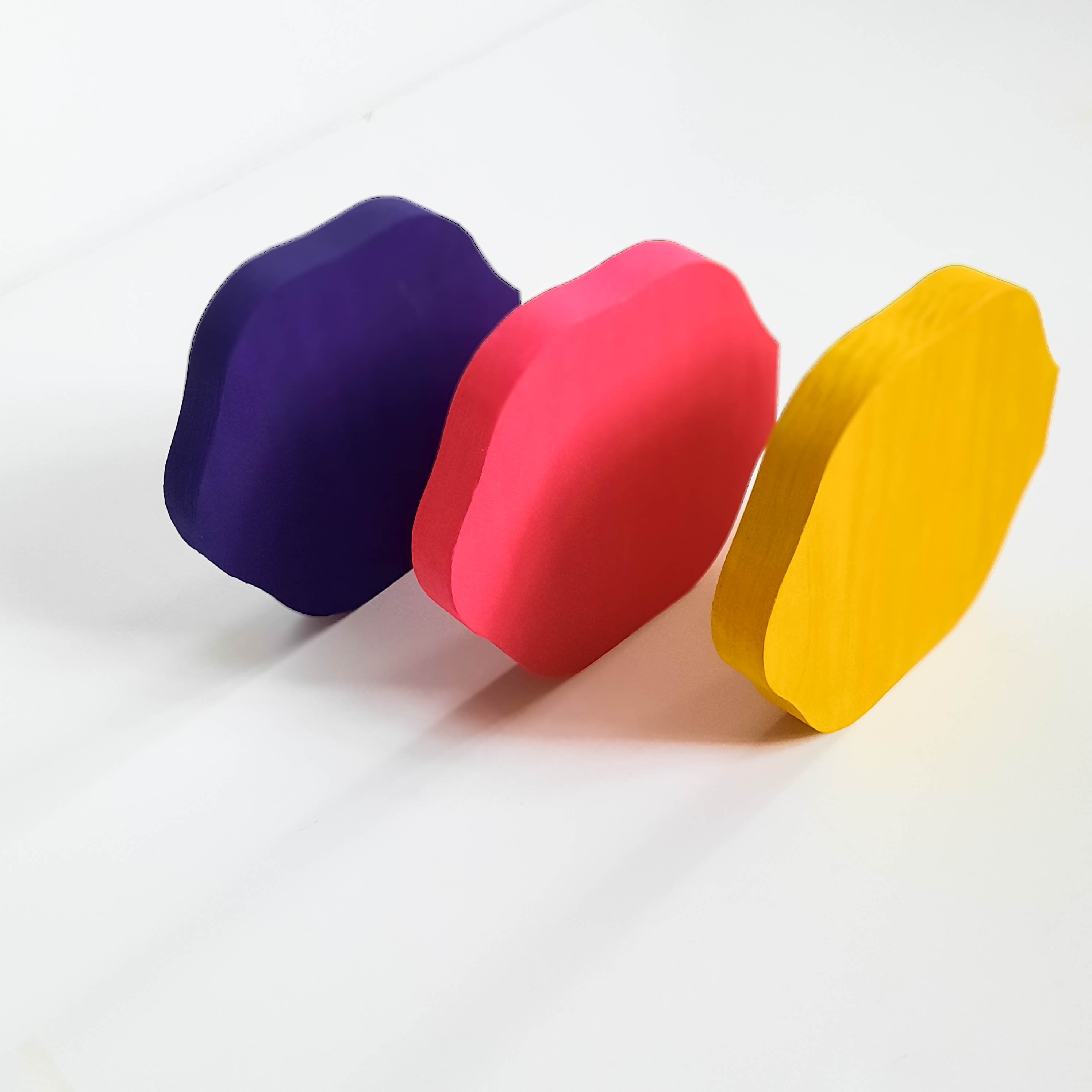 White Wavy Floating Shelf Daisy Wall Plant Shelves Round Plant Stand ...