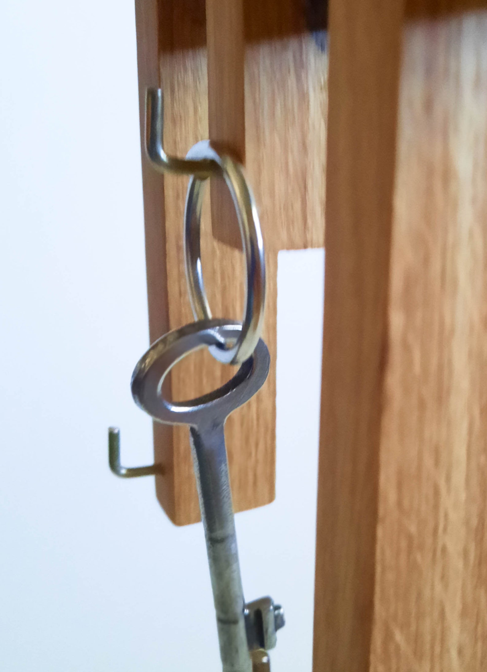 Wooden Key Hanger. Modern Key Holder. OAK Solid Wood Key Rack Wall ...