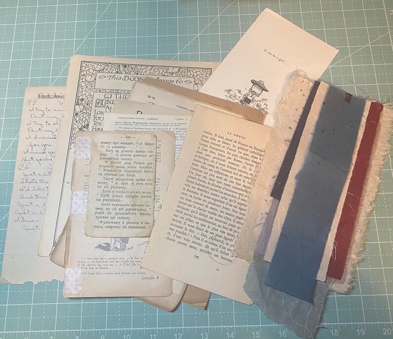 Random Vintage Book Pages-paper Pack - Etsy