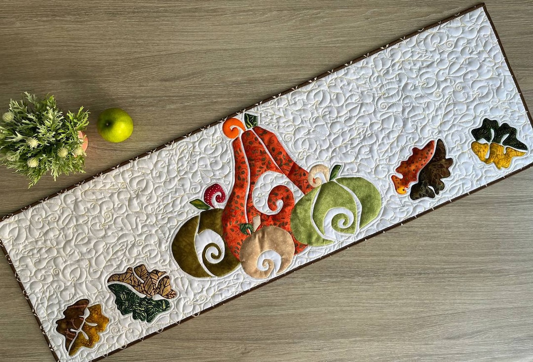 Quilted Thanksgiving Table Runner, Pumpkins Bed Topper, Leaves Quilt, Halloween Tablecloth ...