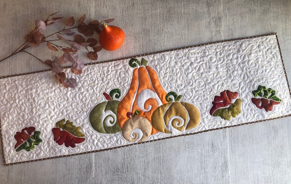 Quilted Thanksgiving Table Runner Pumpkins Bed Topper Leaves - Etsy