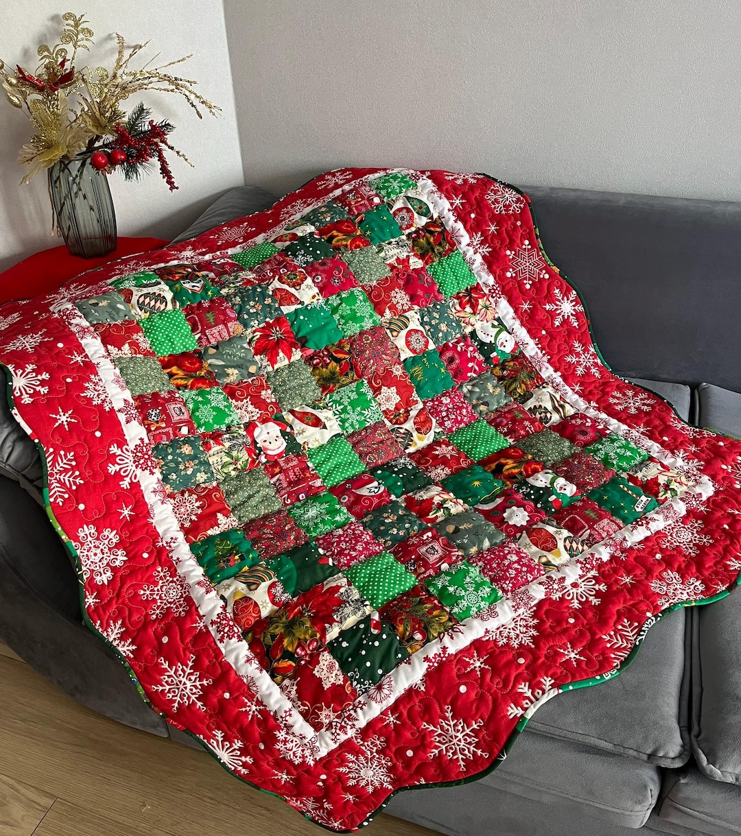 Handmade Christmas Baby Quilt: Red and Green Patchwork Blanket (42"x50 ...