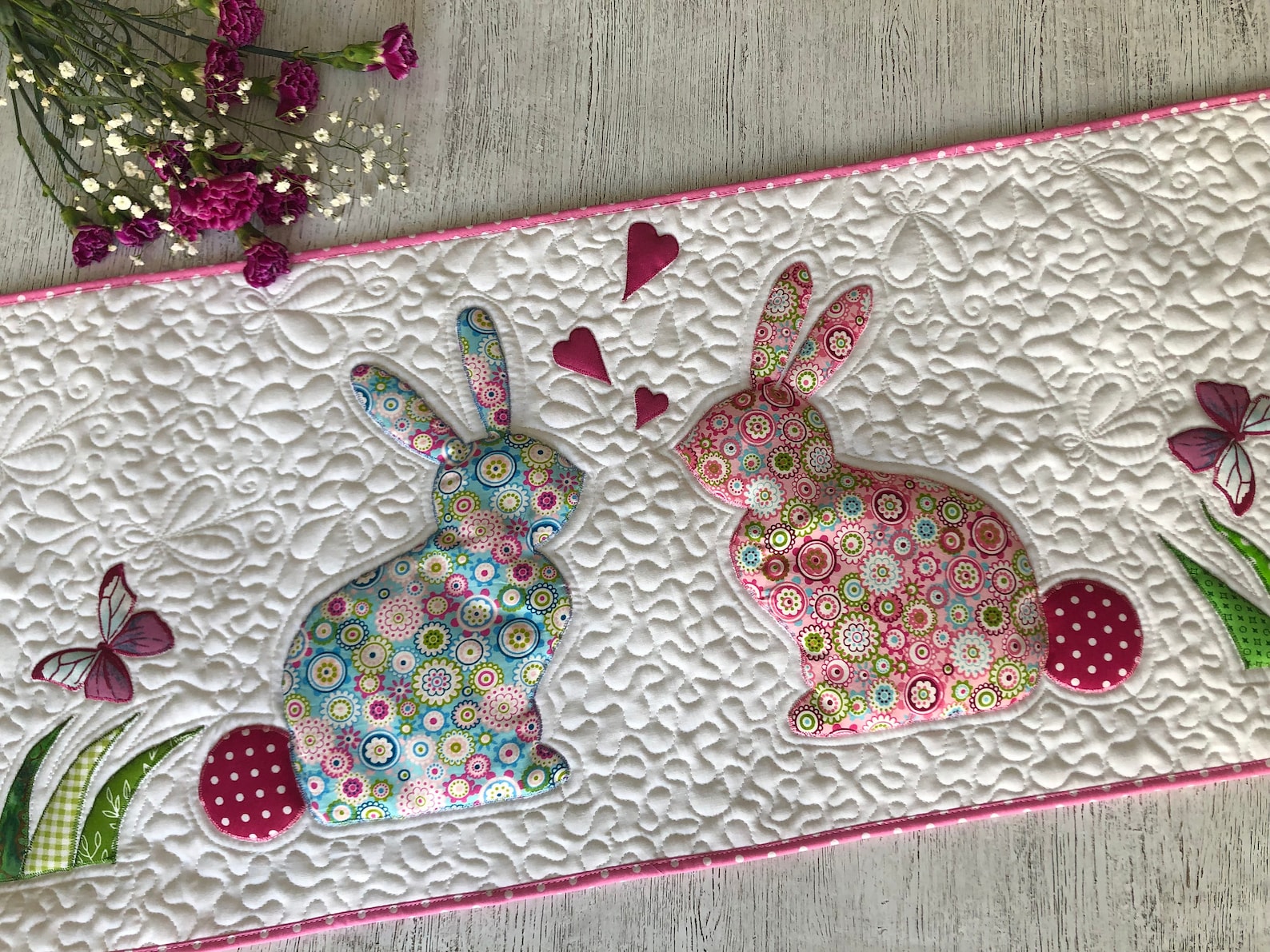 Quilted Loving Easter Bunnies Table Runner Funny Bunnies Bed - Etsy Australia