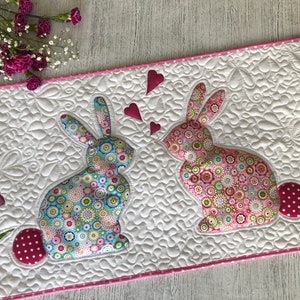 Quilted Loving Easter Bunnies Table Runner, Funny Bunnies Bed Topper ...