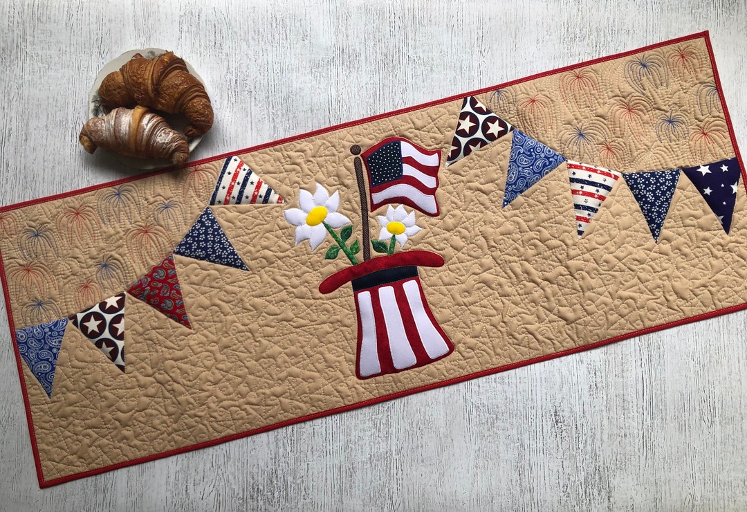 Independence Day Quilted Table Runner, 4th of July Table Topper ...