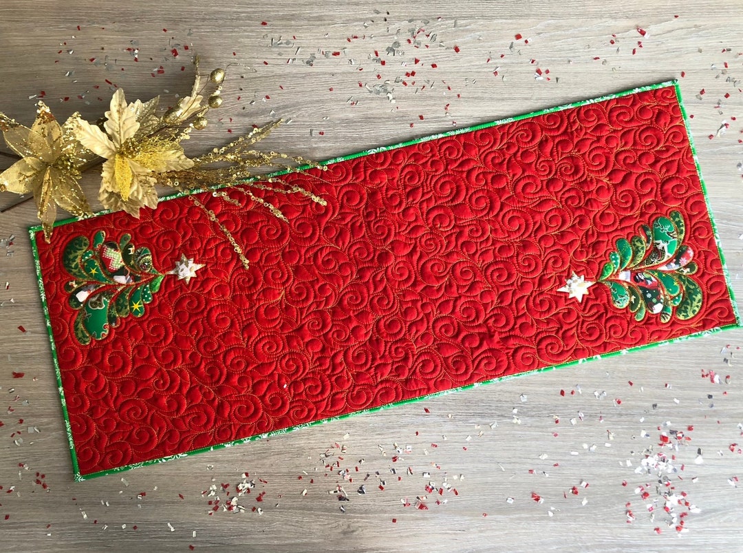 Christmas Quilted Table Runner With Green Tree for Holiday Home ...