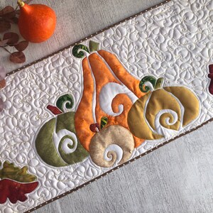 Quilted Thanksgiving Table Runner Pumpkins Bed Topper Leaves - Etsy