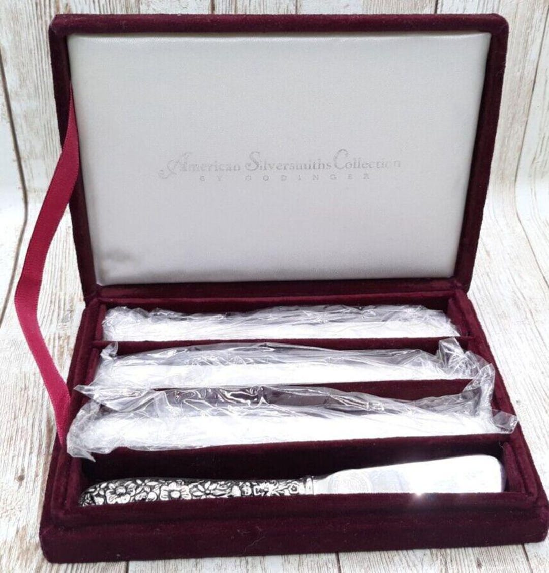 American Silversmiths Collection by Godinger Butter / Pâté Knives Set ...